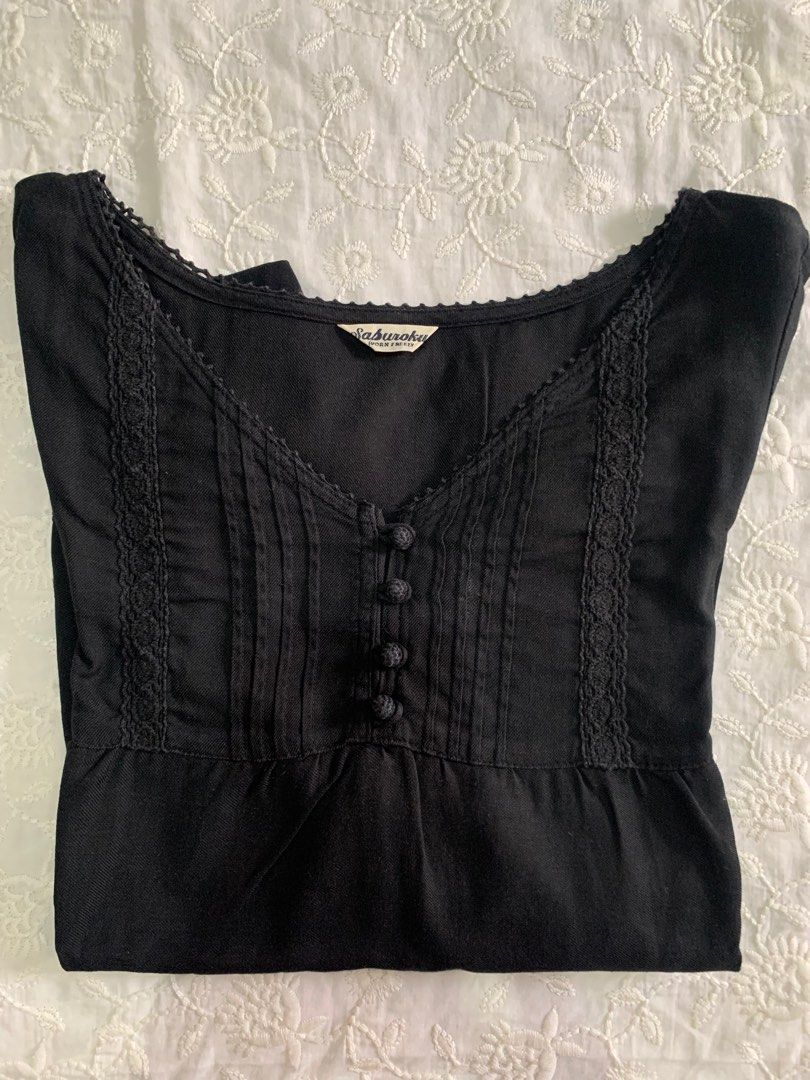 SABUROKU shirt in black, Fesyen Wanita, Pakaian Wanita, Atasan di Carousell