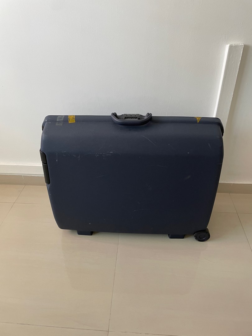 Samsonite Oyster Luggage, Hobbies & Toys, Travel, Luggage on Carousell