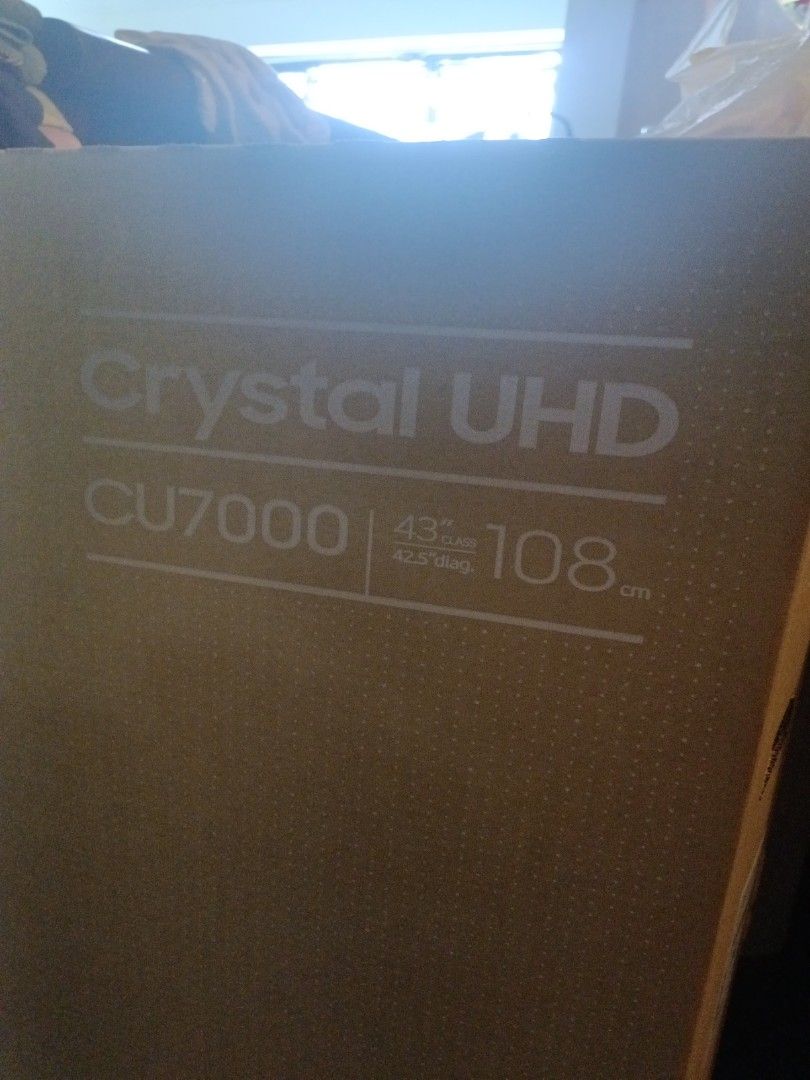 Samsung cu7000, TV & Home Appliances, TV & Entertainment, TV on Carousell