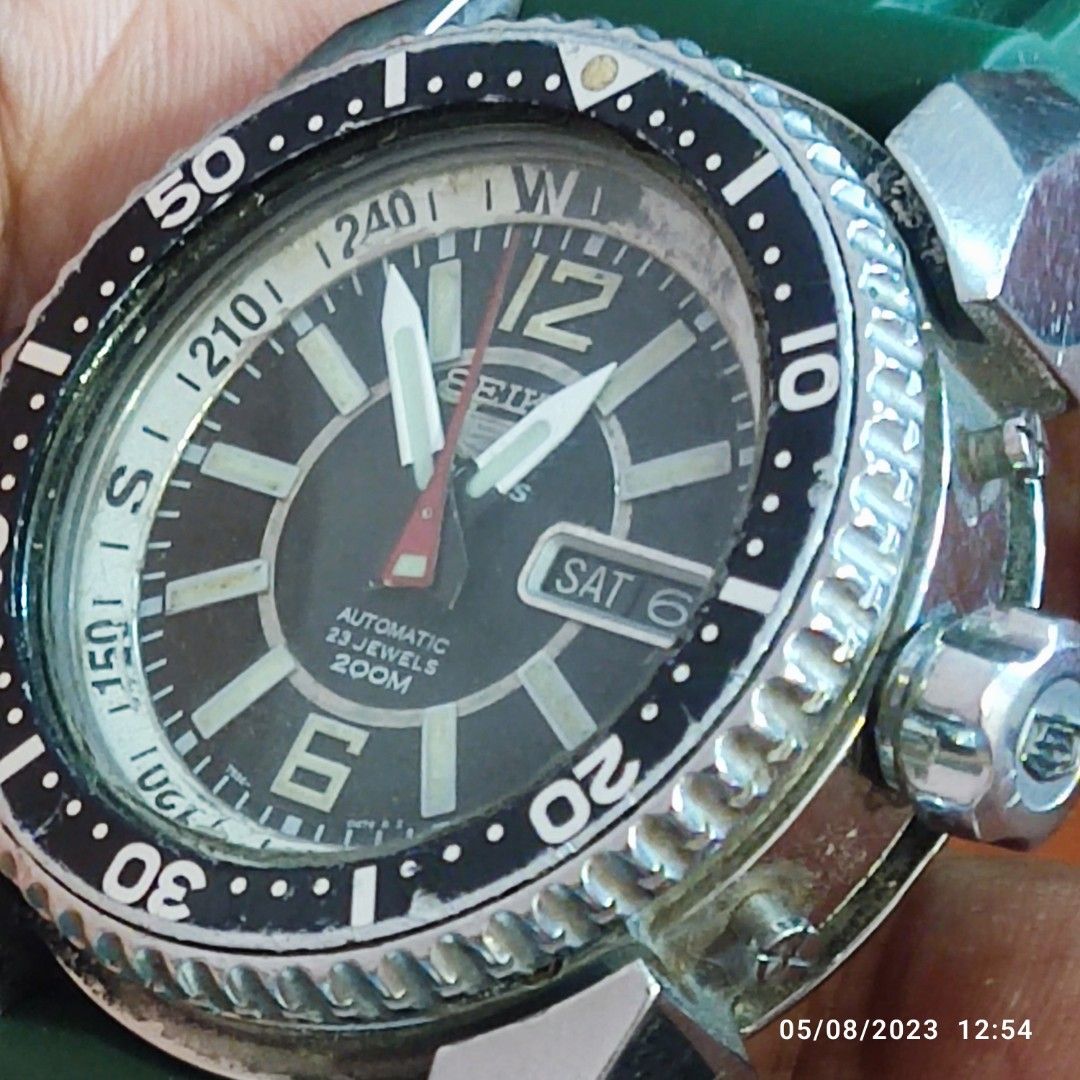Seiko 5 Map meter Divers 200m, Men's Fashion, Watches & Accessories ...