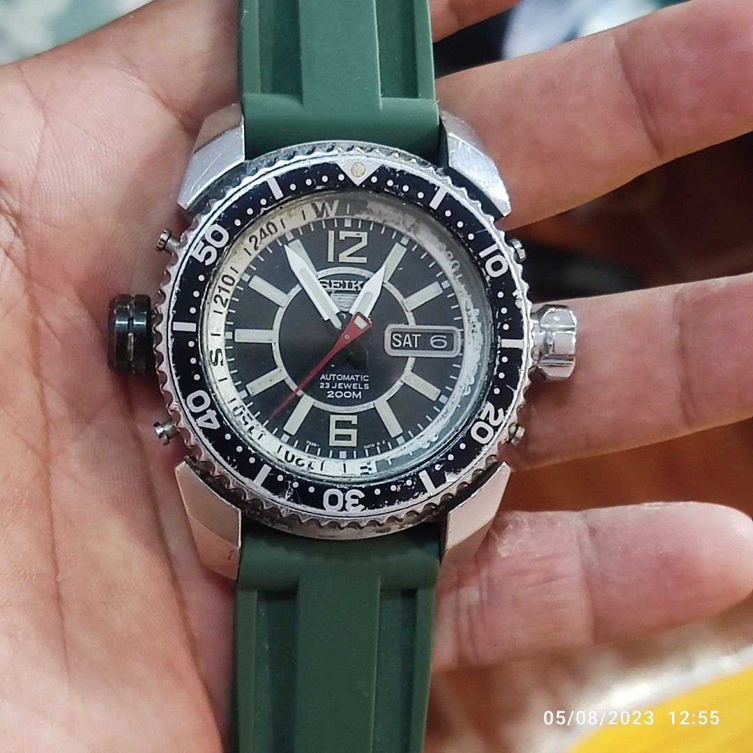 Seiko 5 Map meter Divers 200m, Men's Fashion, Watches & Accessories ...