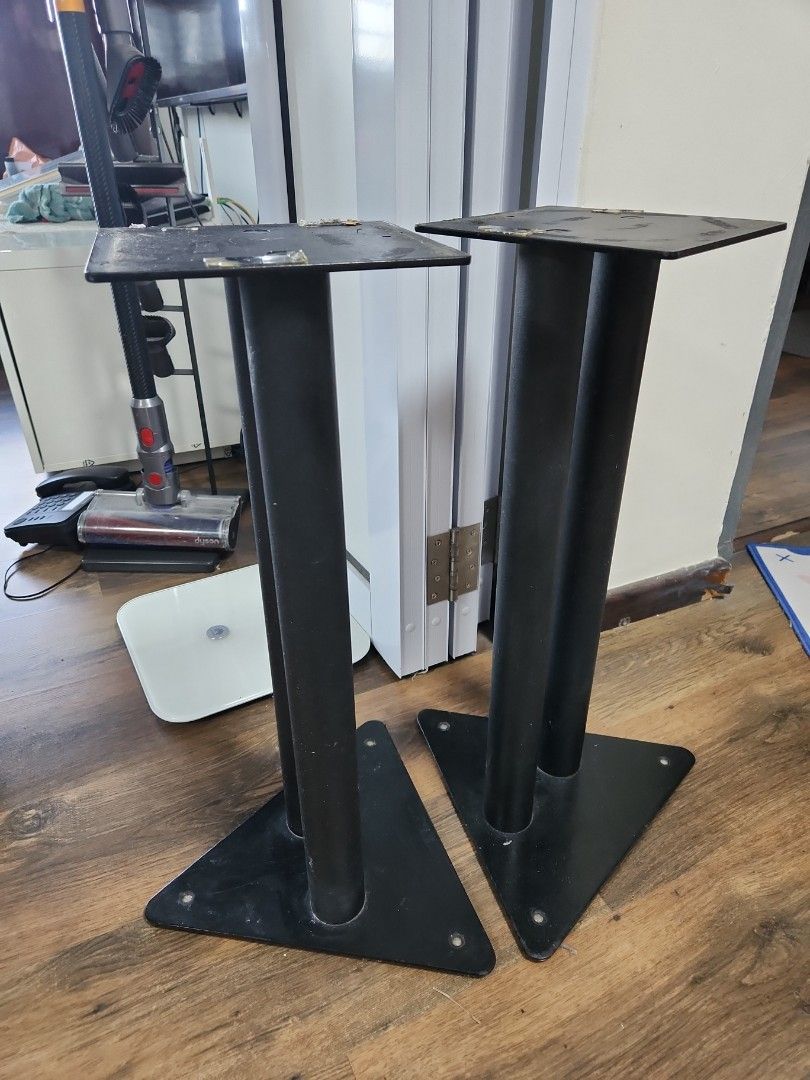 Solid metal speaker stand, Audio, Other Audio Equipment on Carousell