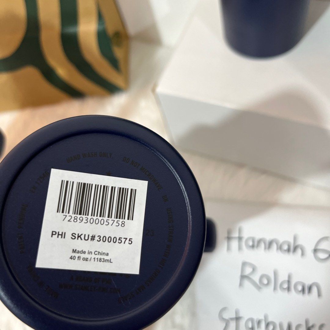 STARBUCKS x STANLEY IN NAVY LIMITED EDITION 40oz on Carousell
