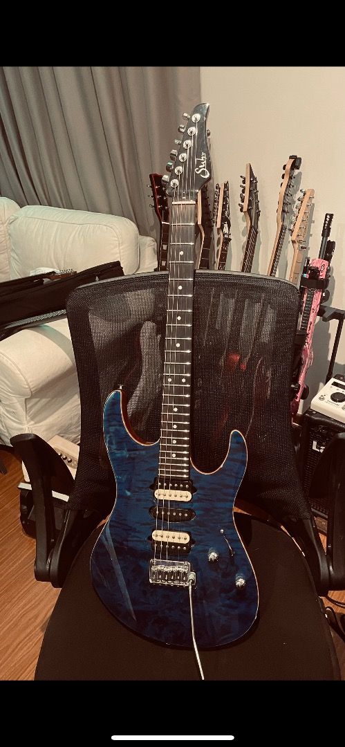 Suhr Modern Plus with Hard Case and whammy bar, locking tuners, Hobbies ...
