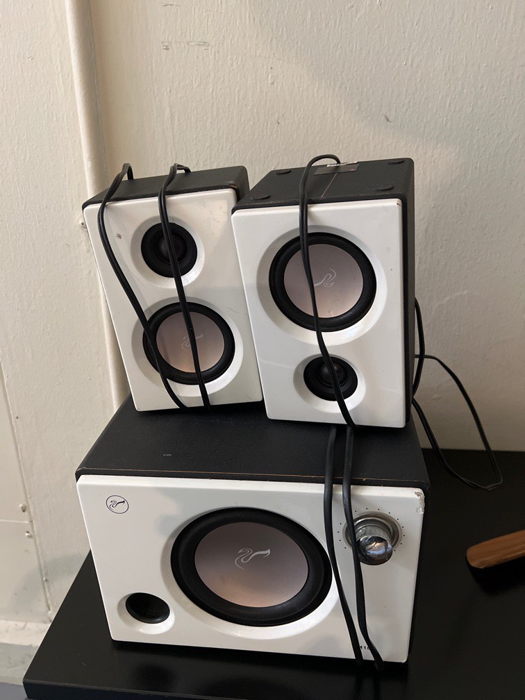 Swan m10 speaker, Audio, Soundbars, Speakers & Amplifiers on Carousell