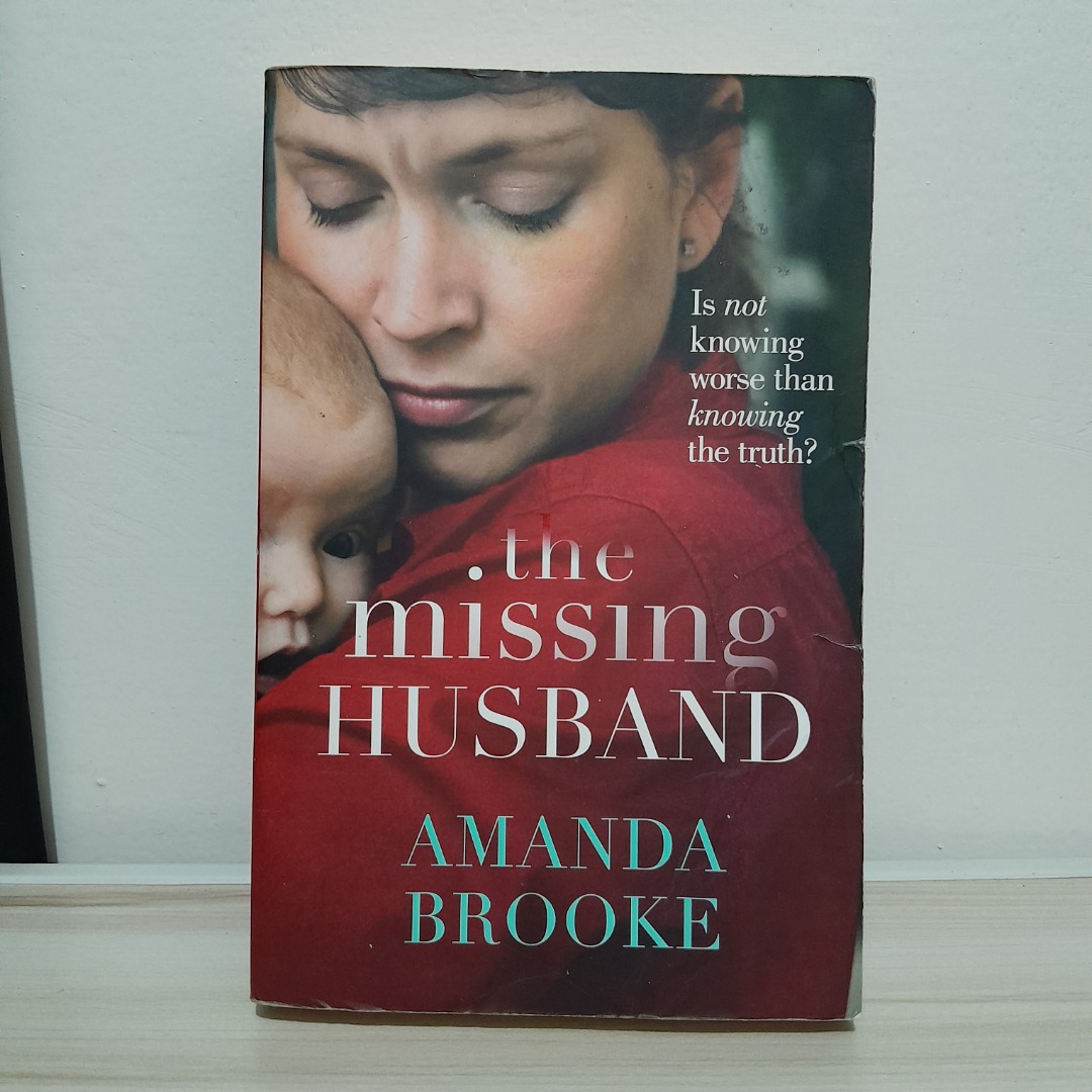 THE MISSING HUSBAND, Hobbies & Toys, Books & Magazines, Fiction & Non ...