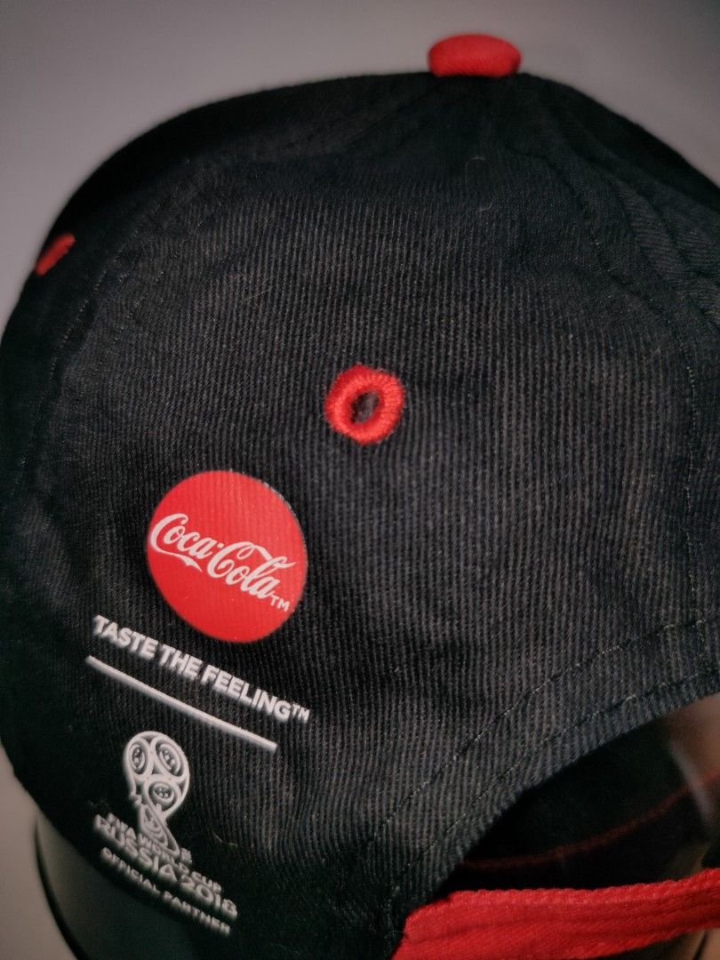 Topi Coca cola world cup Russia, Fesyen Pria, Aksesoris, Topi di Carousell