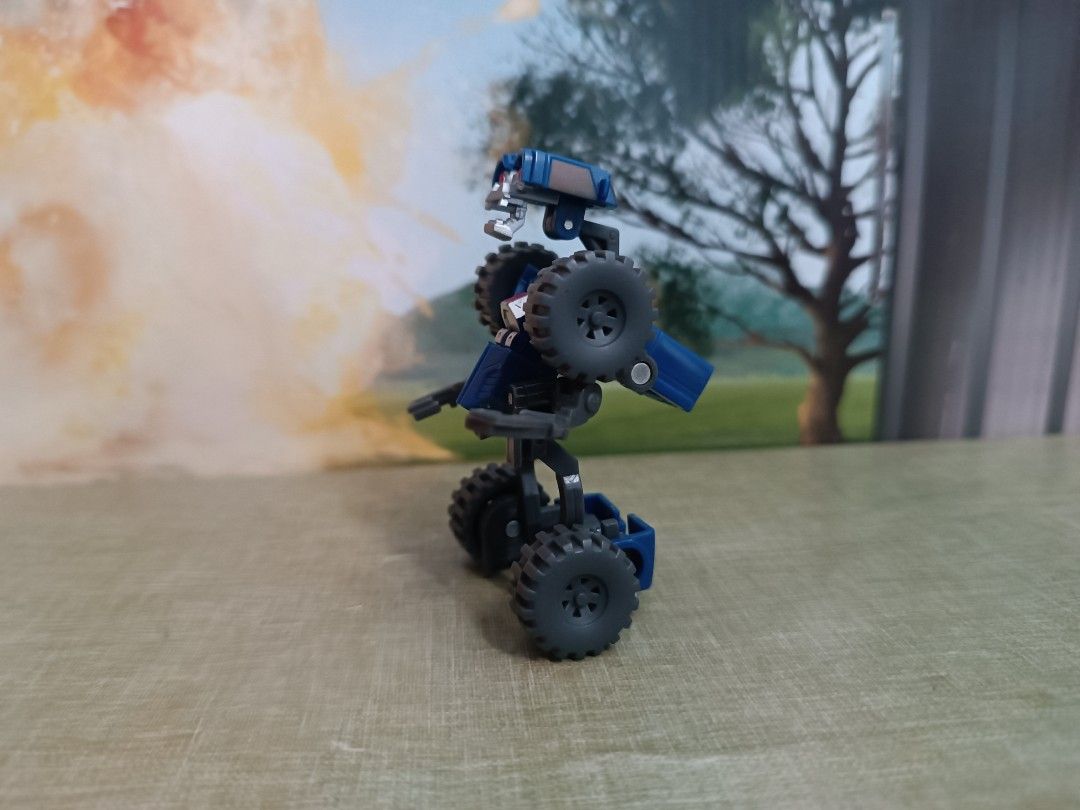 Transformers ROTF Legends Class Wheelie, Hobbies & Toys, Toys & Games ...