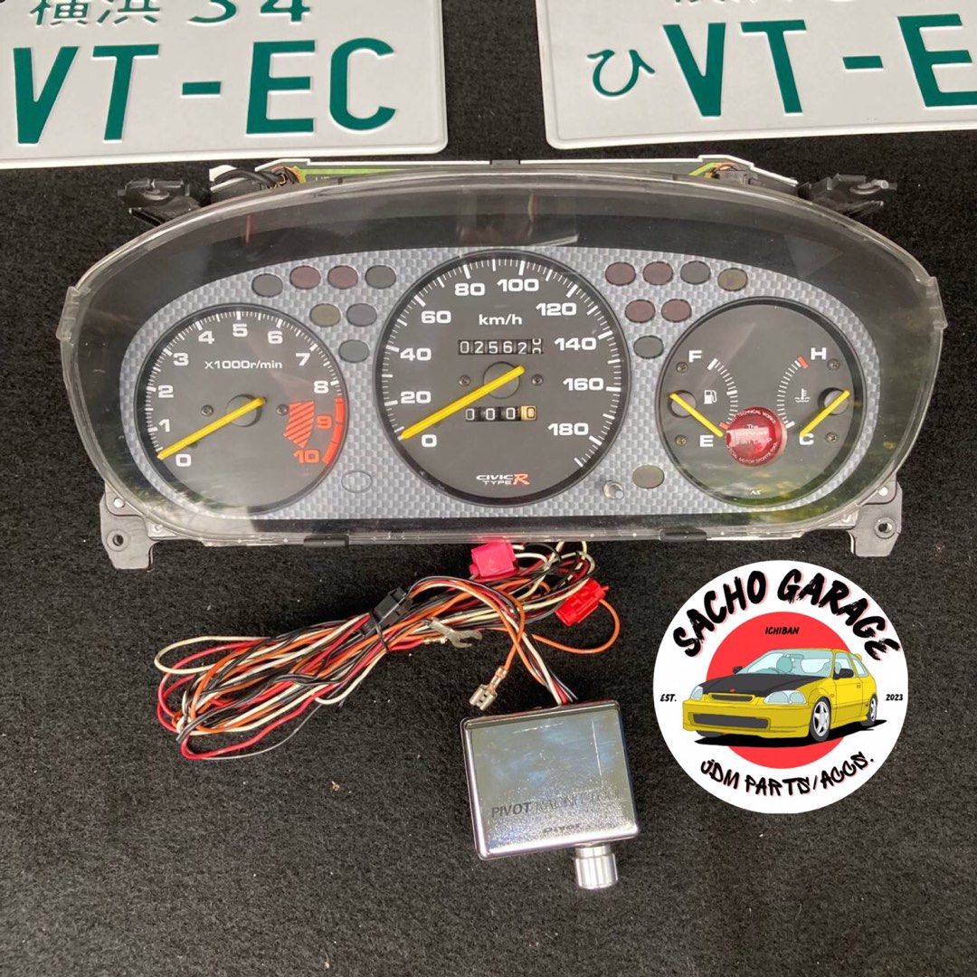 Type R gauge with pivot lamp/control on Carousell