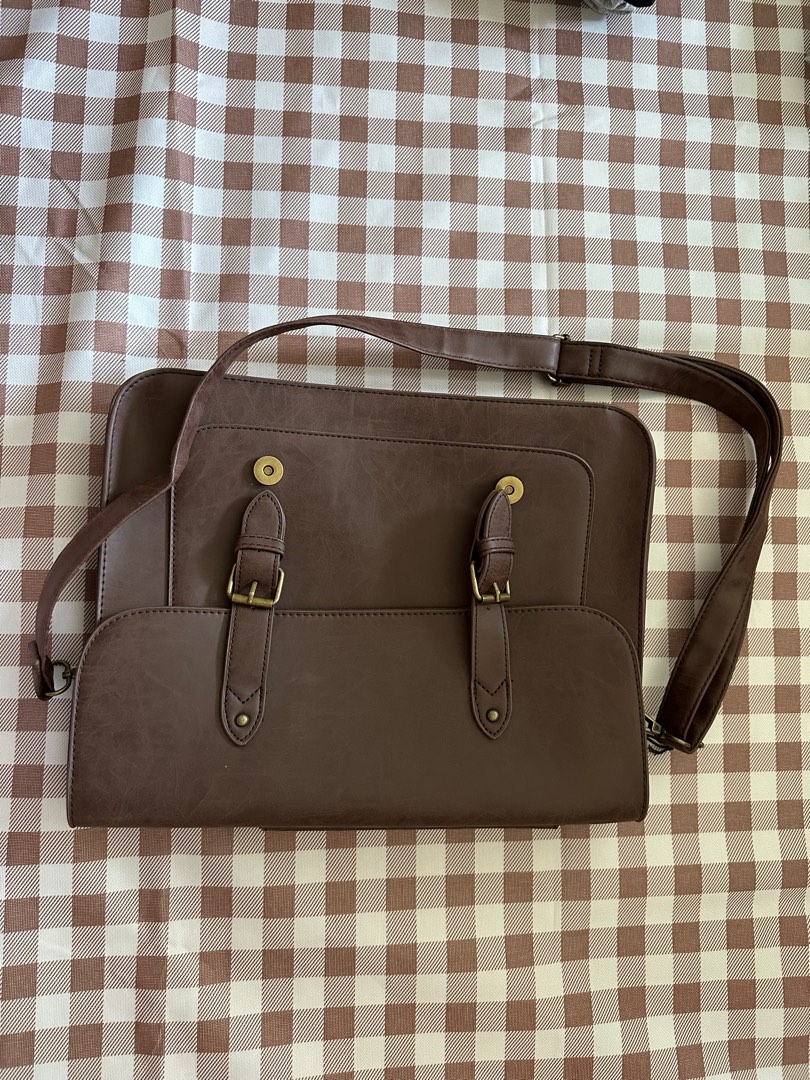 Typo satchel bag, 女裝, 手袋及銀包, 多用途袋 - Carousell