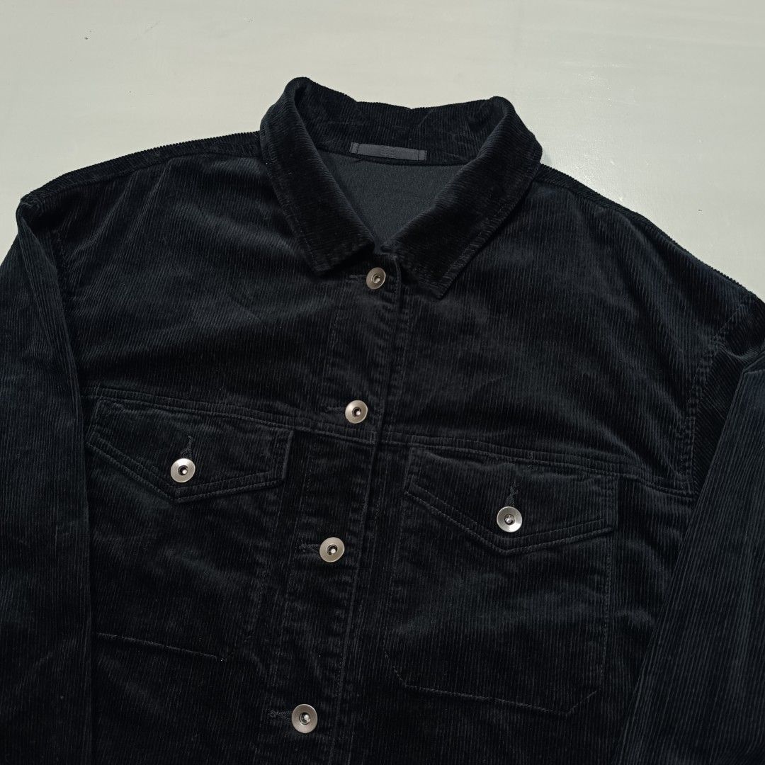 UNIQLO Corduroy Cropped Jacket. on Carousell