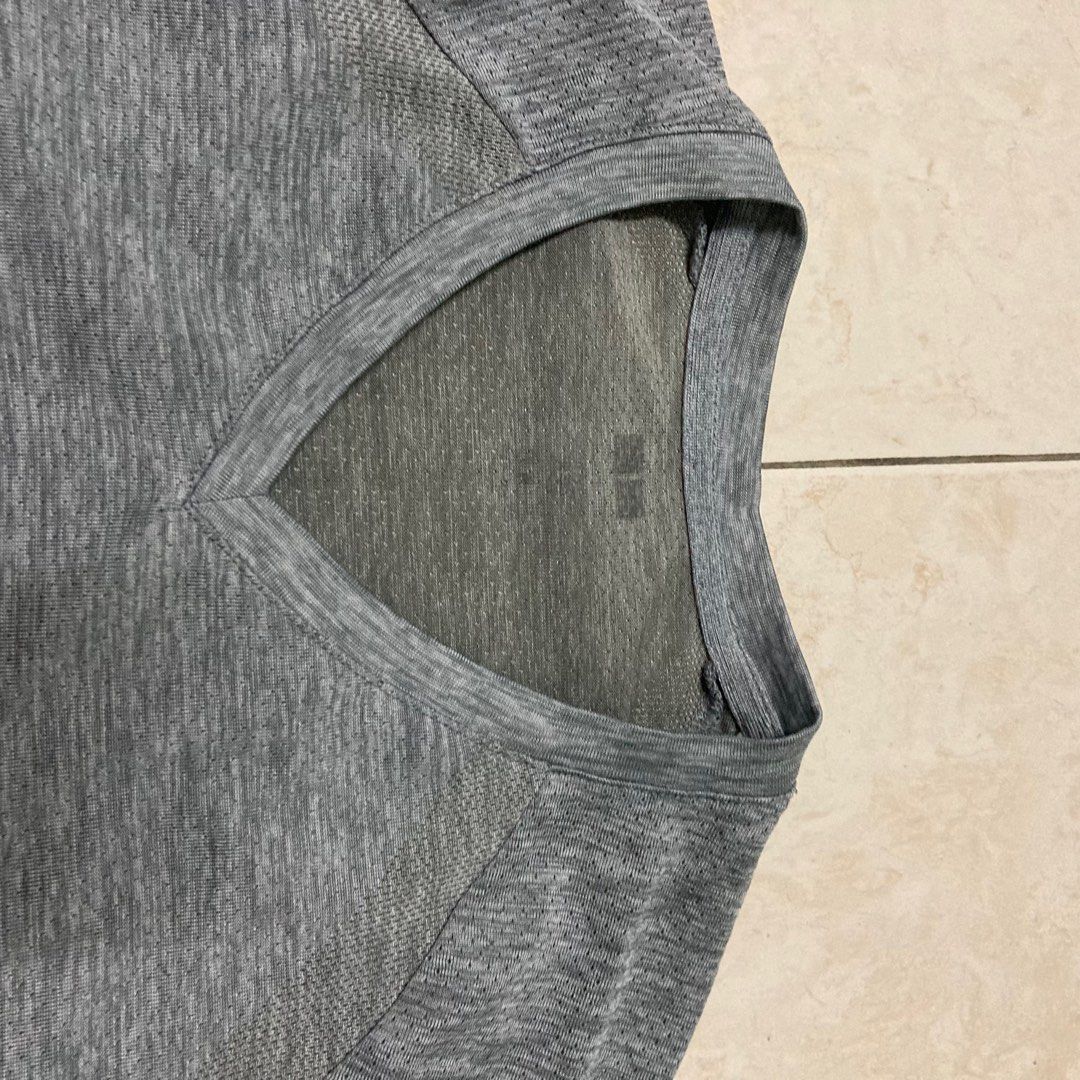 Uniqlo Dry Ex Grey, Men's Fashion, Activewear on Carousell