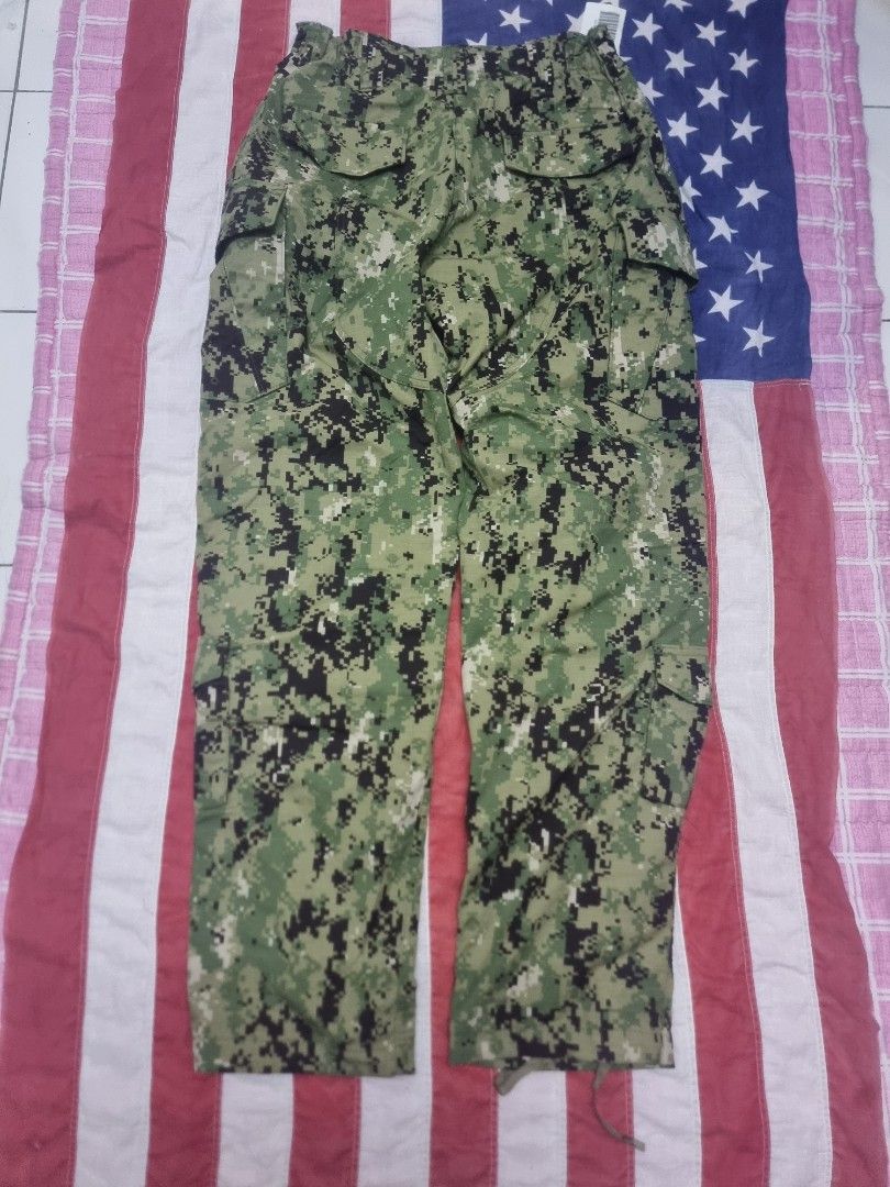 Us navy AOR TYPE 3, Men's Fashion, Bottoms, Trousers on Carousell