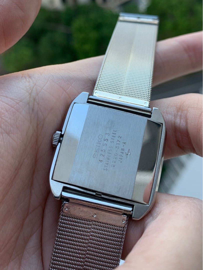 (Very rare) Seiko square with gradient blue sunburst Roman numerals ...