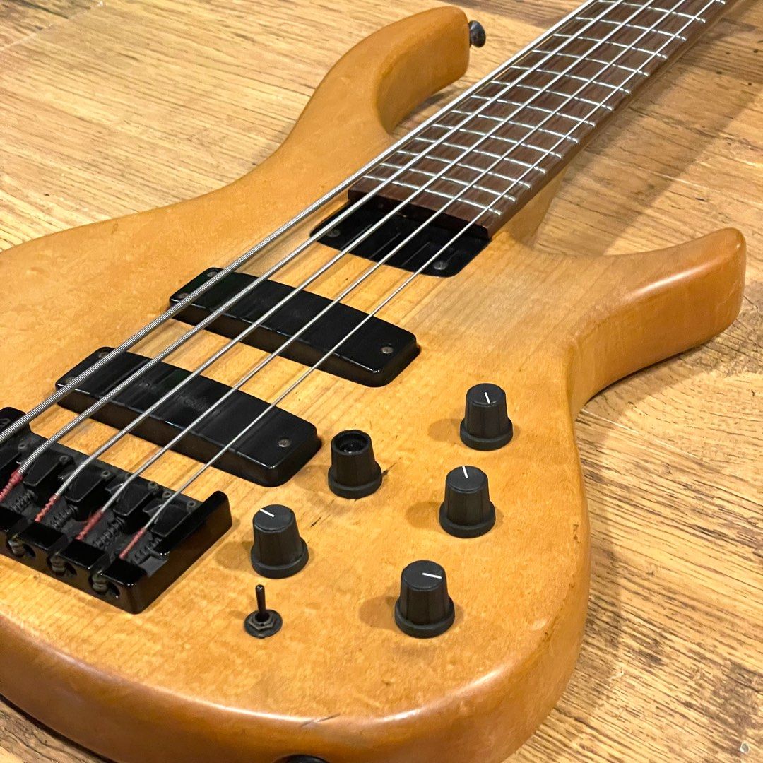 Vintage Tobias Killer B-5 String Bass Guitar, Hobbies & Toys, Music ...