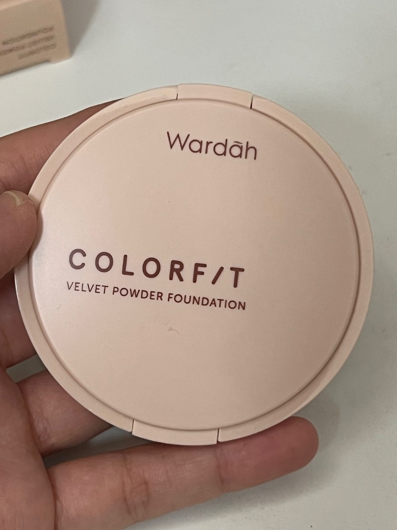 Wardah Powder Foundation, Beauty & Personal Care, Face, Makeup on Carousell