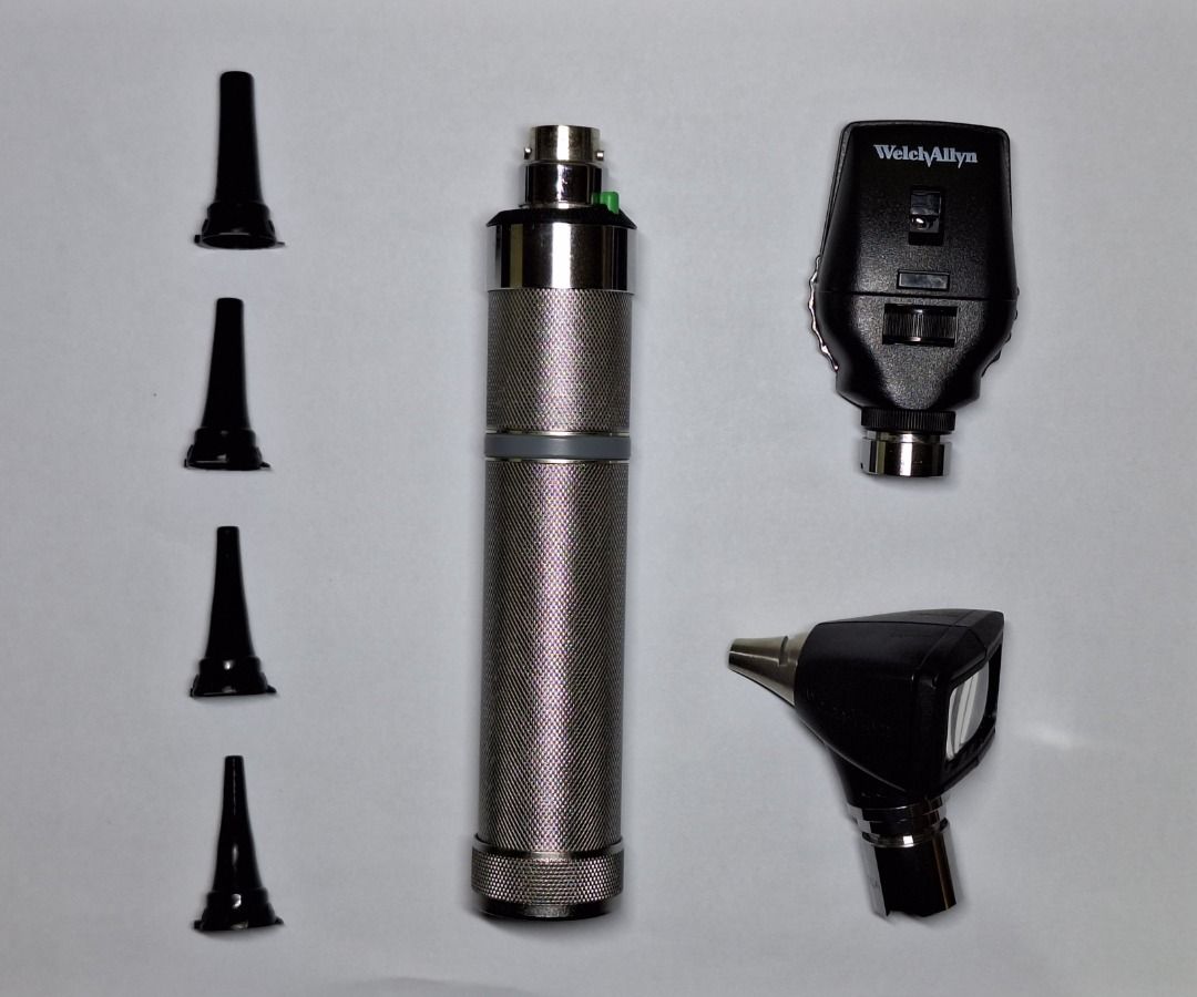 Welch Allyn Otoscope and Ophthalmoscope Set on Carousell