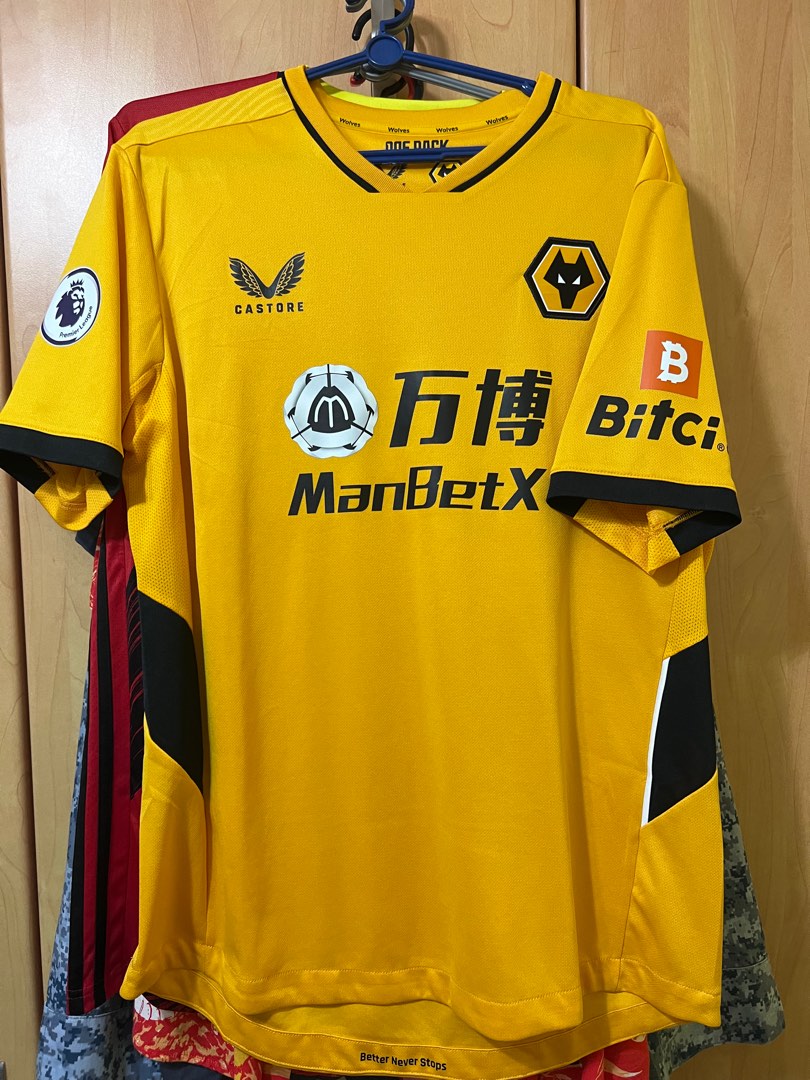 Wolverhampton FC Jersey, Men's Fashion, Tops & Sets, Tshirts & Polo ...