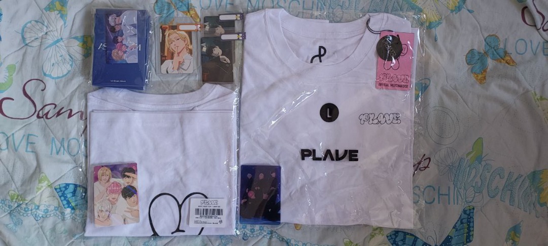 WTS PLAVE Assorted Merch (ALL OFFICIAL), Hobbies & Toys, Memorabilia ...