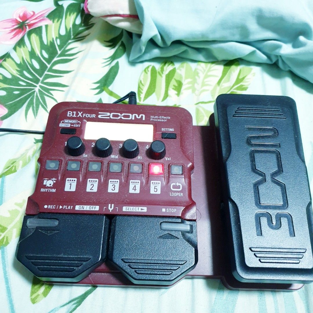 ZOOM B1X FOUR, Hobbies & Toys, Music & Media, Musical Instruments on ...