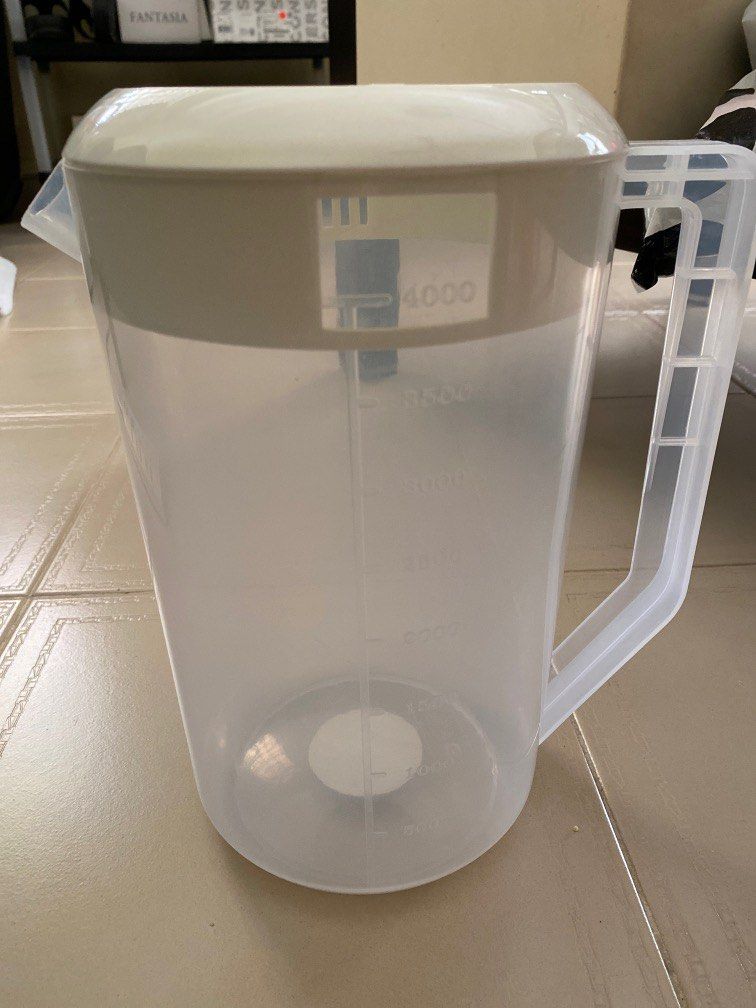 4L Plastic Container/ Jug, Furniture & Home Living, Kitchenware ...