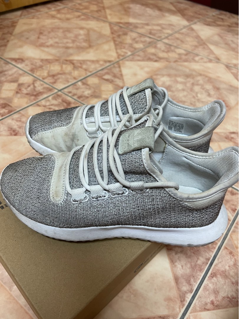 Adidas 愛迪達 小350, 她的時尚, 鞋類, 運動鞋、球鞋在旋轉拍賣