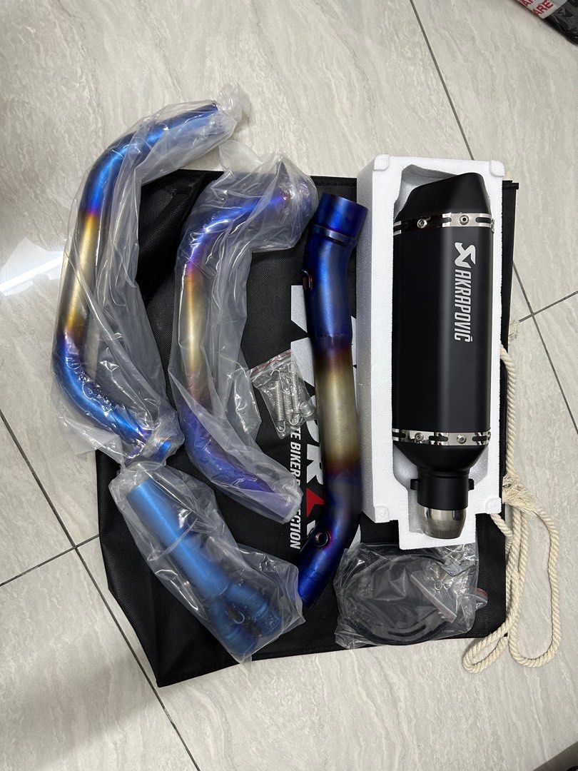 AKRAPOVIC full system Exhaust YZF R3/R25, Motorcycles, Motorcycle ...