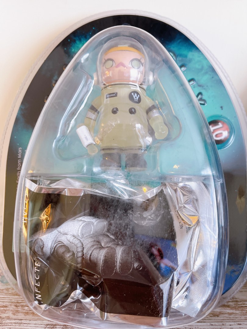 Alien Molly 太空人 碎片 8號 10號 夜明珠 兩隻九折, 興趣及遊戲, 玩具 & 遊戲類 - Carousell