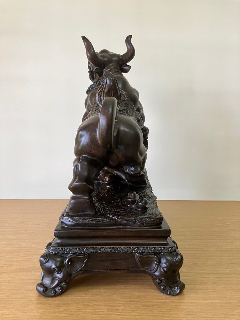 Auspicious Fortune Ox Statue, Hobbies & Toys, Memorabilia ...