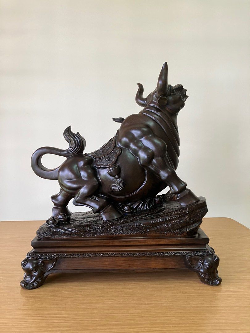 Auspicious Fortune Ox Statue, Hobbies & Toys, Memorabilia ...