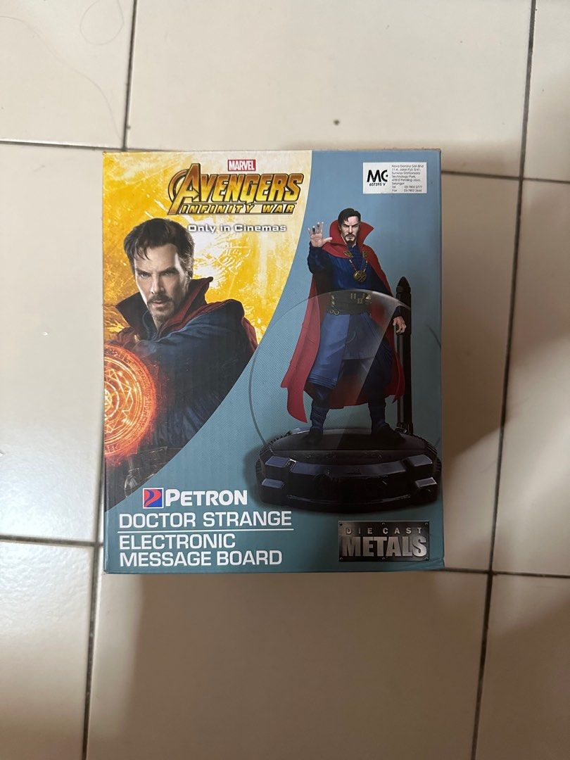 Avengers figurine - die cast metal - Perron - Doctor strange, Hobbies ...