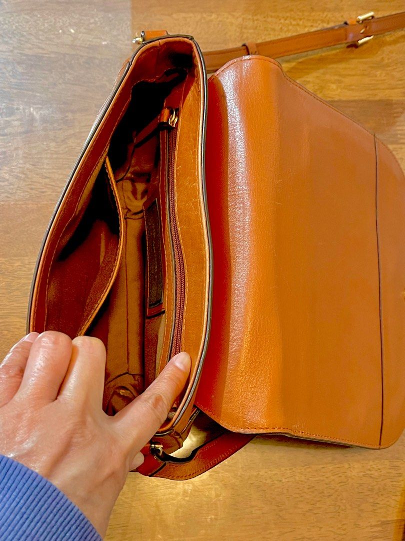 Beanpole original genuine leather, Luxury, Bags & Wallets on Carousell