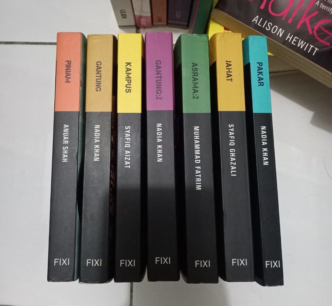 Buku FIXI, Hobbies & Toys, Books & Magazines, Storybooks on Carousell