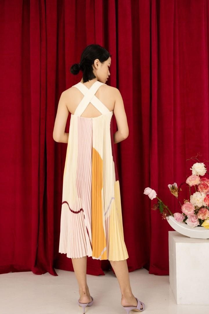 Claude Kimo Dress (Lunar Prints), Women's Fashion, Dresses & Sets ...