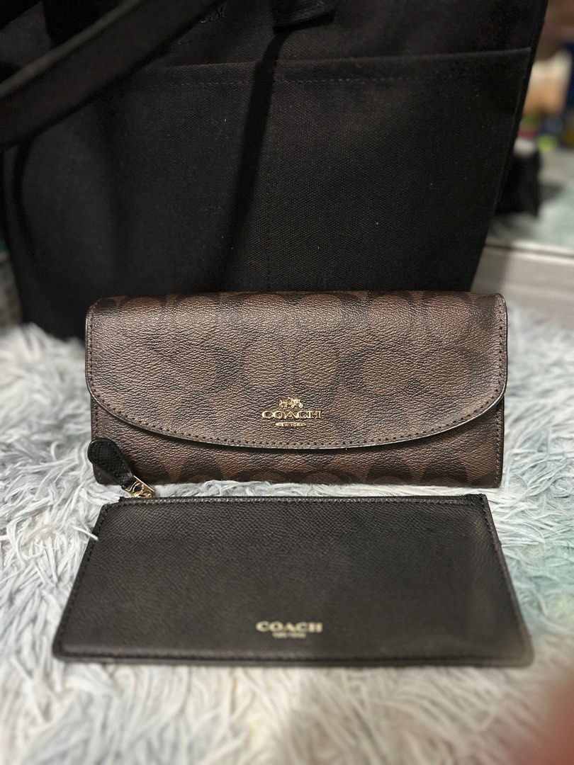 Coach Envelope 2in1 Long Wallet on Carousell