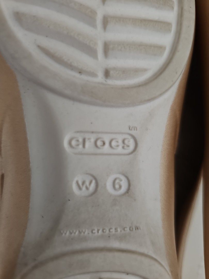 Crocs dress shoes, Men's Fashion, Footwear, Casual shoes on Carousell