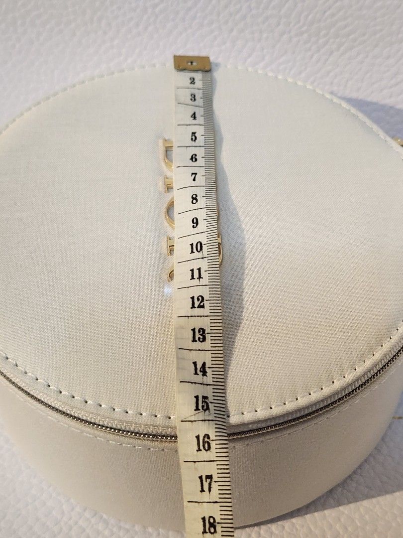 Dior round vanity pouch, Women's Fashion, Jewelry & Organisers ...