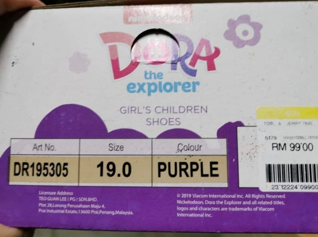 Dora Shoes with light, Babies & Kids, Babies & Kids Fashion on Carousell