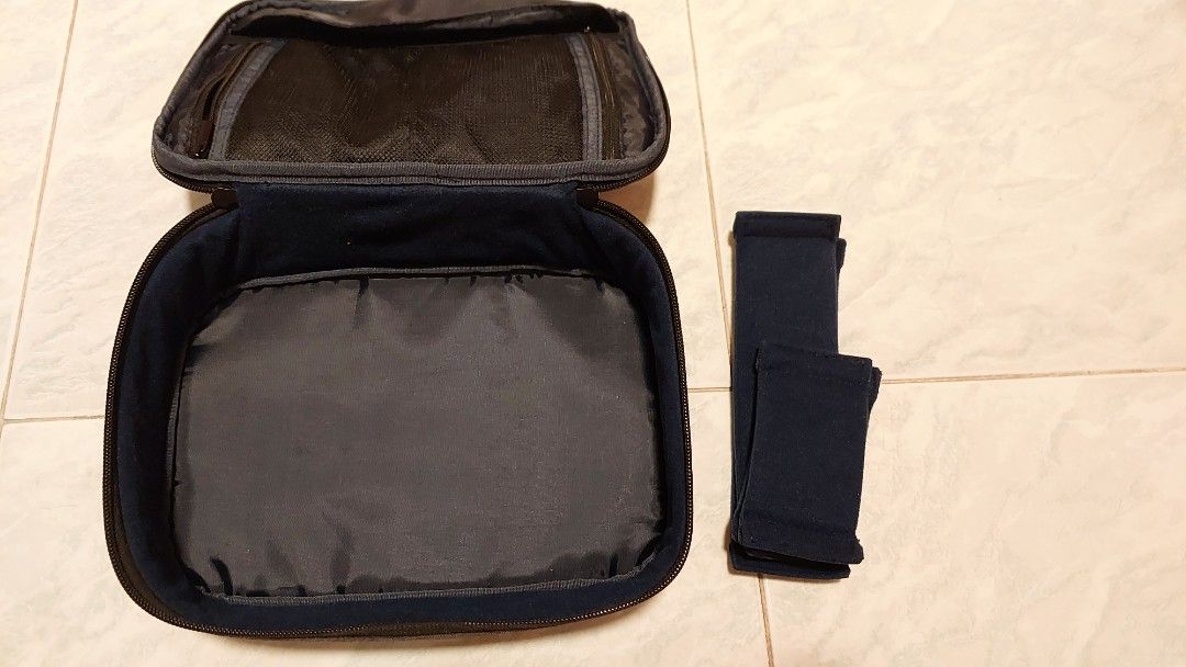 Elecom big tech pouch, Men's Fashion, Bags, Belt bags, Clutches and ...