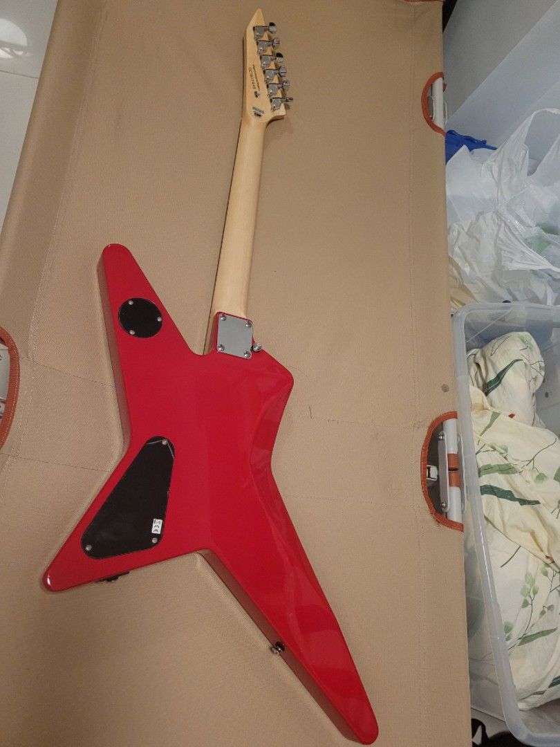 ESP bang dream kasumi random star guitar, 興趣及遊戲, 音樂、樂器 & 配件, 樂器 - Carousell