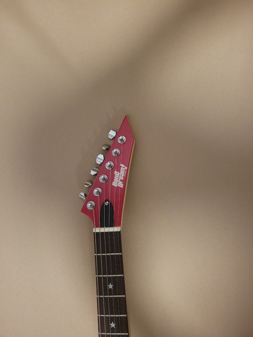 ESP bang dream kasumi random star guitar, 興趣及遊戲, 音樂、樂器 & 配件, 樂器 - Carousell