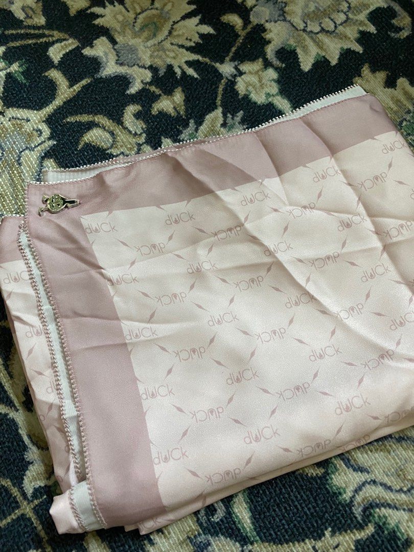 [FREE POS] dUCk Monogram Shawl In Sakura (NEW), Women's Fashion ...