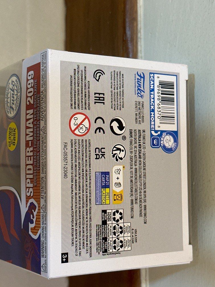 Funko Pop #1267 - Spider Man Across the Spiderverse - SPIDER MAN 2099 ...