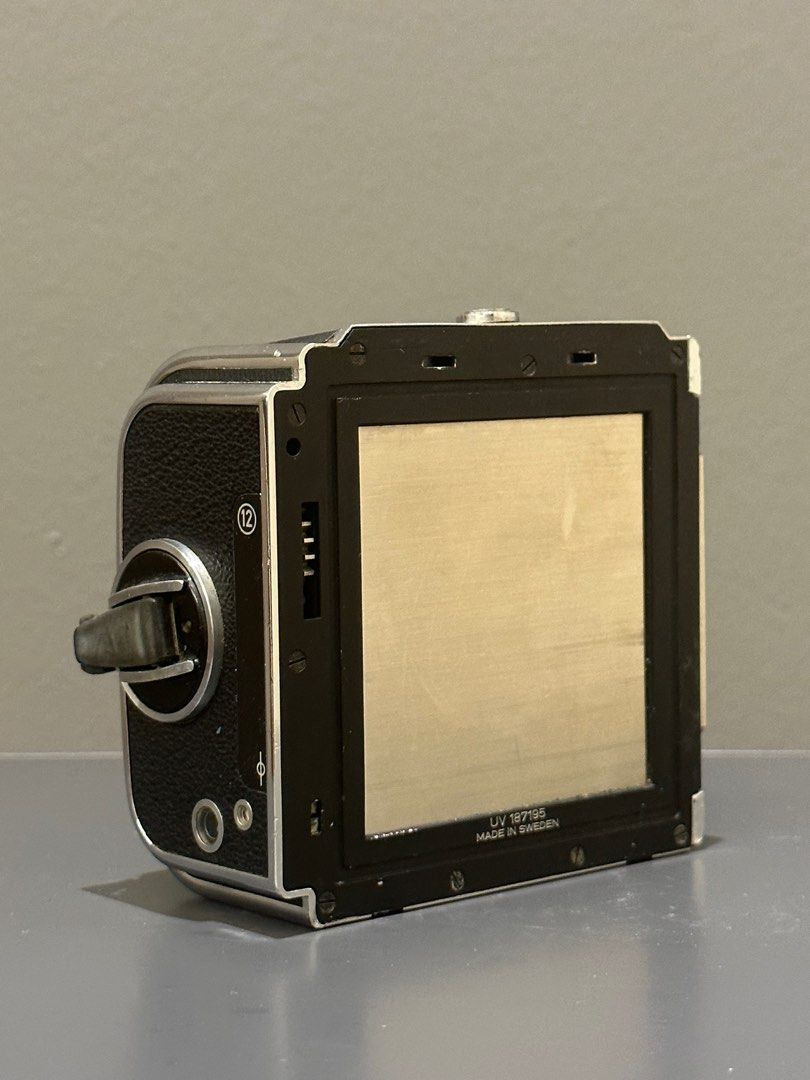Hasselblad 503CX + Planar T* 80mm f/2.8 + A12 Film Back, Photography ...