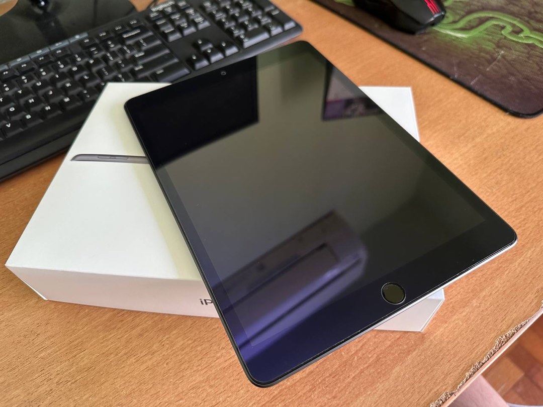 iPad 9th Gen 64GB Space Grey WiFi, Mobile Phones & Gadgets, Tablets ...