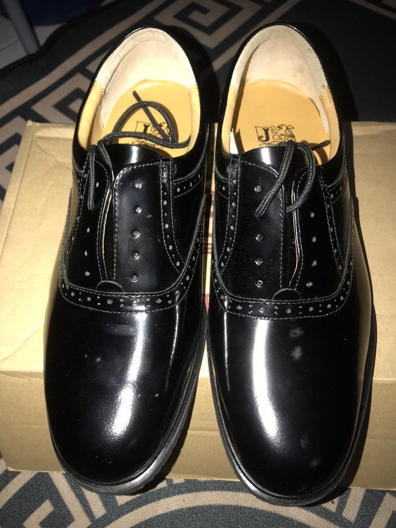 Kasut Kilat - Era Johnson, Men's Fashion, Footwear, Casual shoes on ...