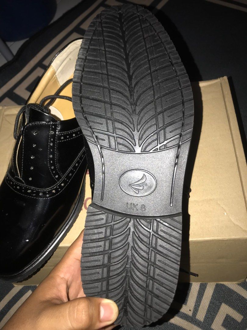 Kasut Kilat - Era Johnson, Men's Fashion, Footwear, Casual shoes on ...