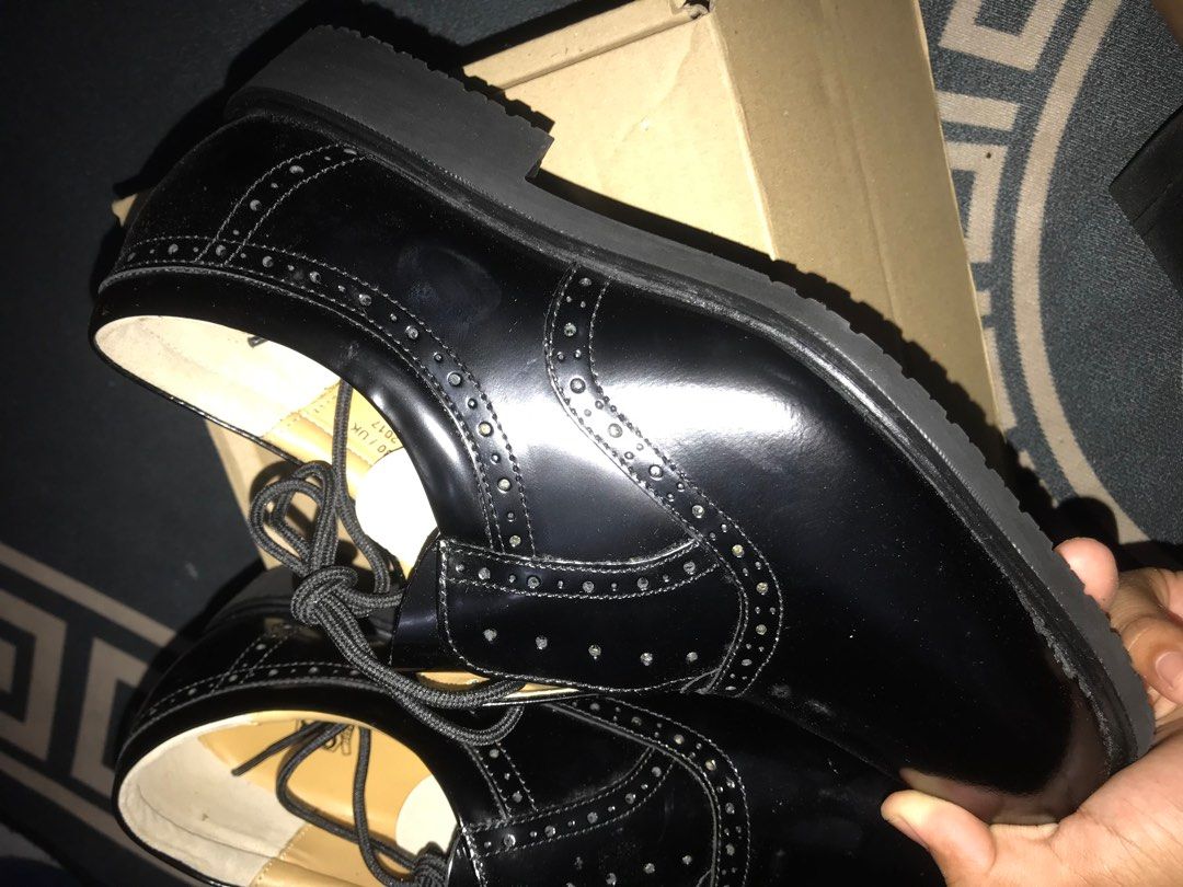 Kasut Kilat - Era Johnson, Men's Fashion, Footwear, Casual shoes on ...