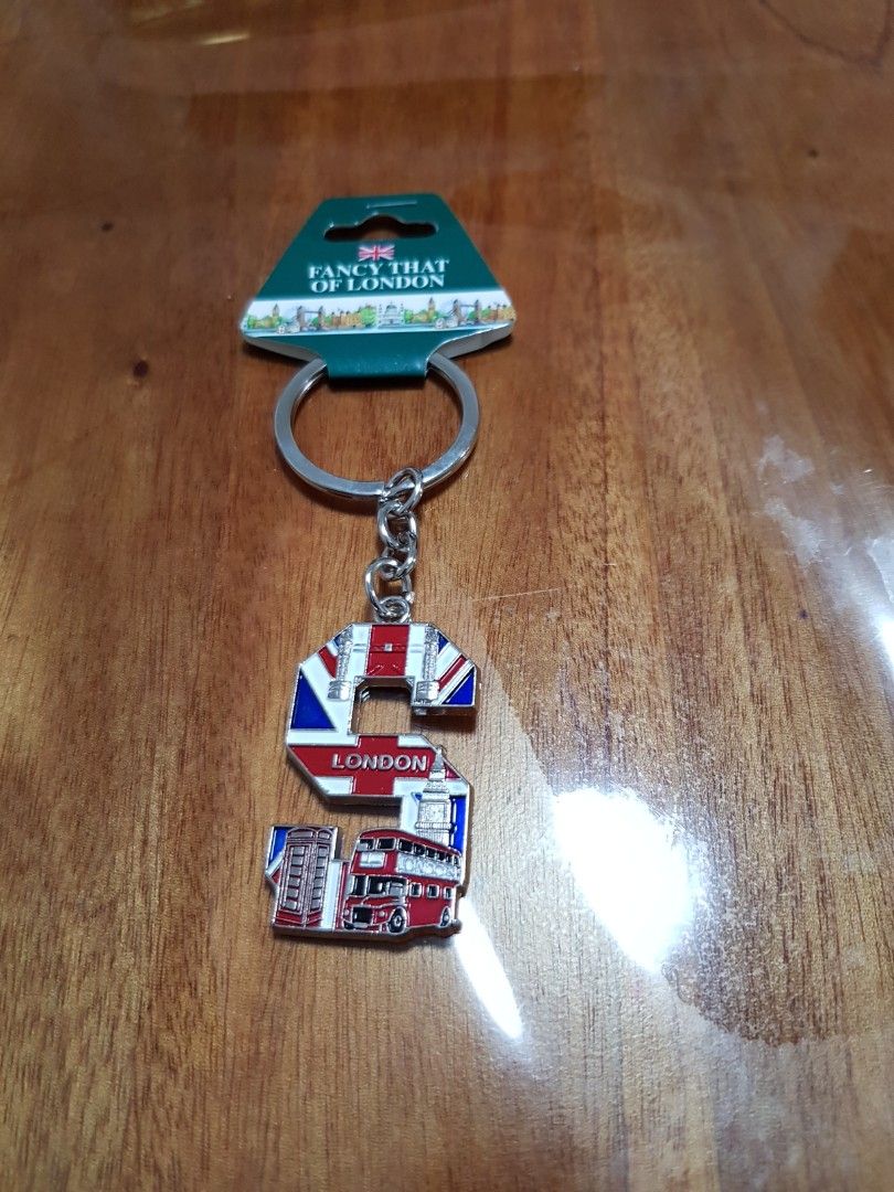 Keychain London bus, Hobbies & Toys, Travel, Travel Essentials ...