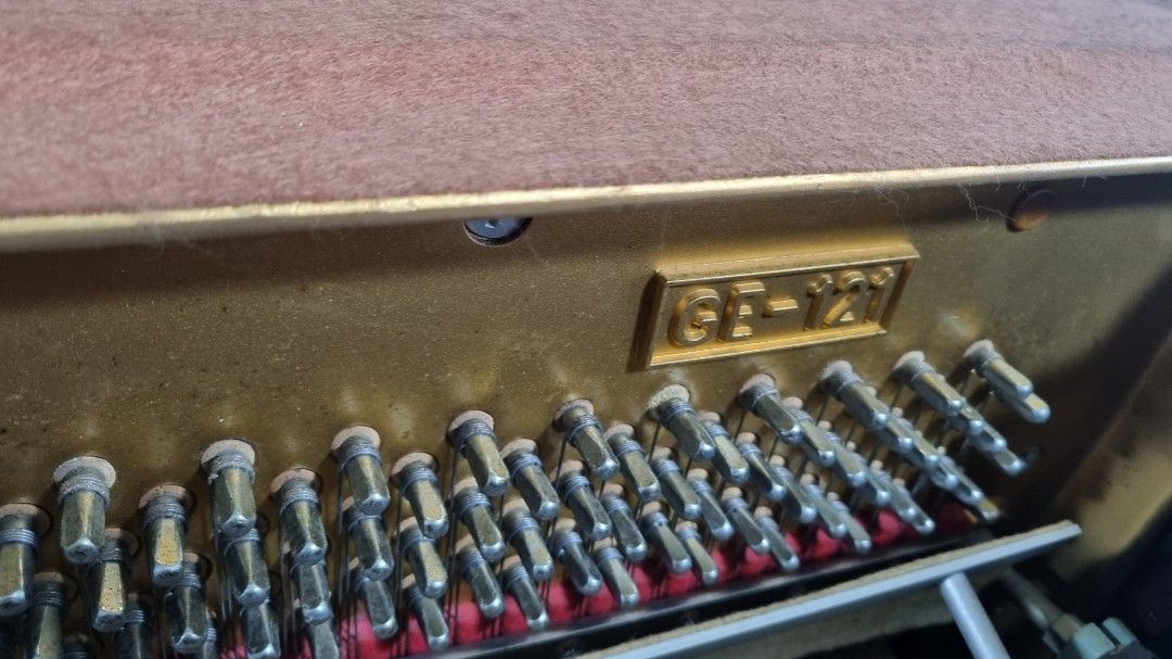 Korean Brand Young Chang GE-121 upright Piano, Hobbies & Toys, Music ...